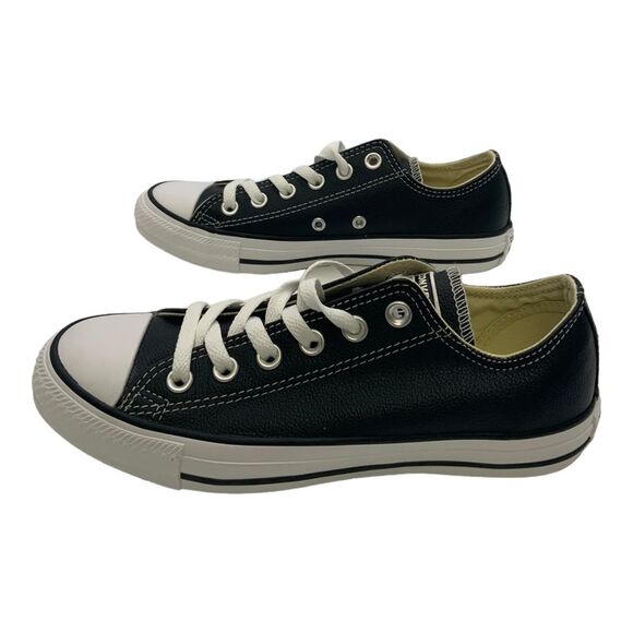 Converse | Shoes | Converse Chuck Taylor All Star Leather Sneaker ...